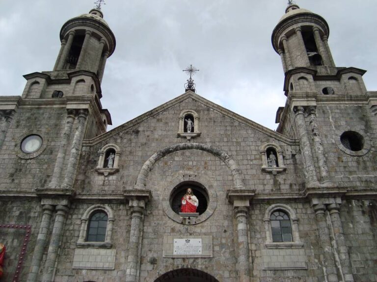 Bacolod City Masskara Festival: A Guide for Tourists